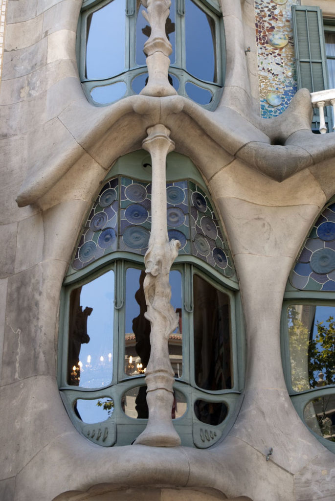 Gaudi et l'Art Nouveau - Conférences Arts et Loisirs